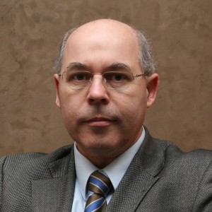 Técnica de Lich-Gregoir de reimplante ureteral transperitoneal para ...