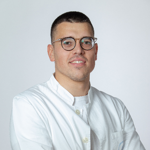 Laparoscopic assisted ileocolic resection for Crohn's disease | WebSurg ...